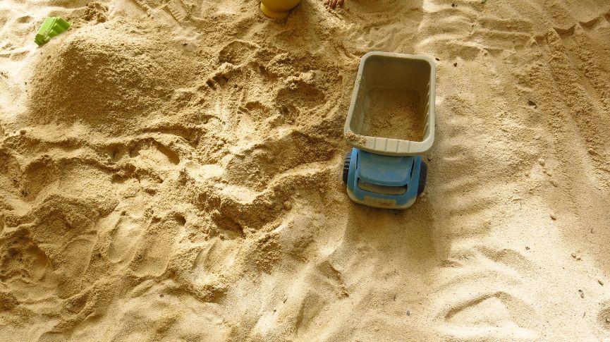 Play Pit Sand - Delivery in Surrey, London, Essex & Nationwide | MCM SE
